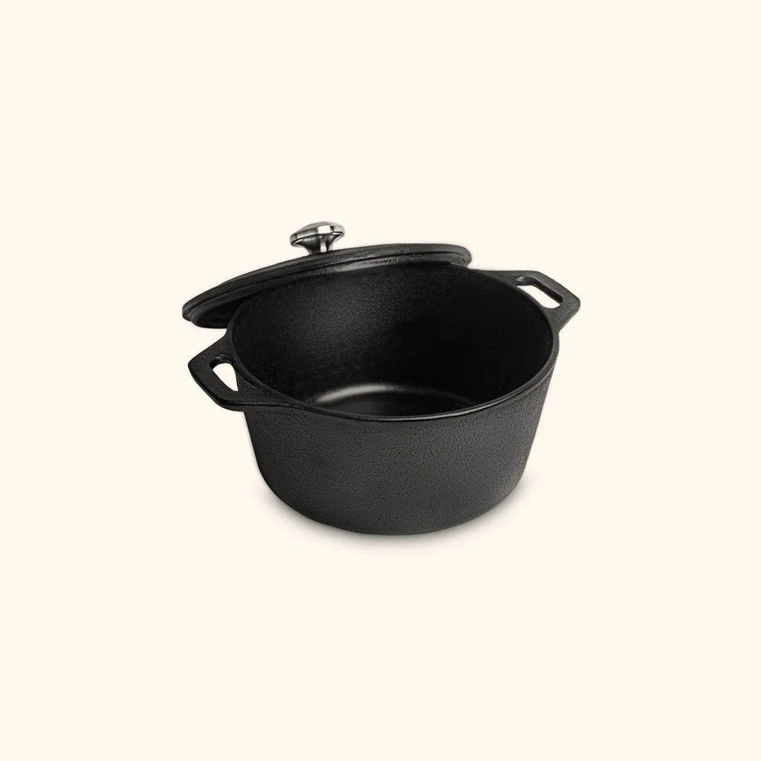 Alma - Round Pot with Handle - 19cm - Cast Iron - Black